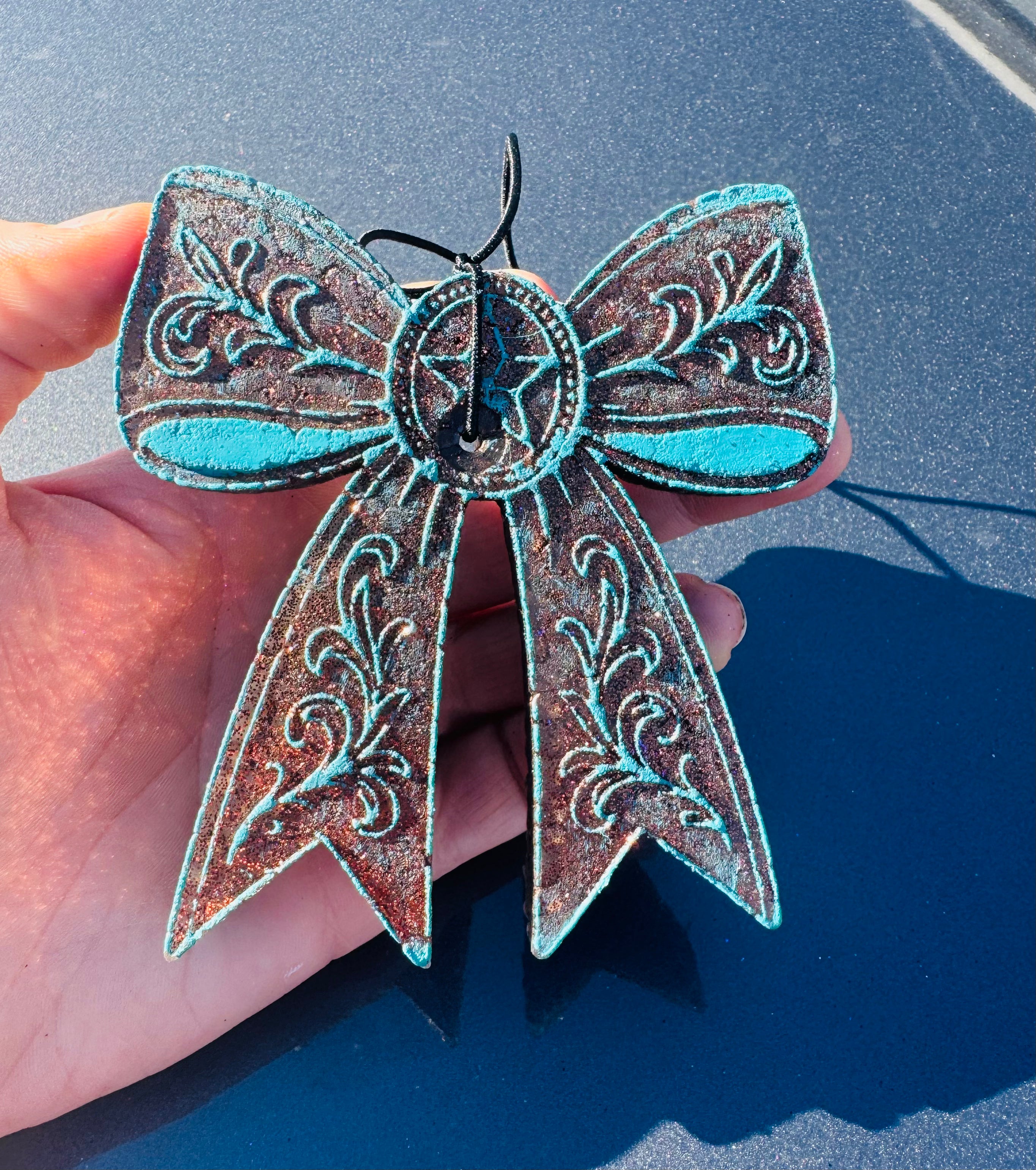 Western Star bow (Leather) – Heavenlydvncreations